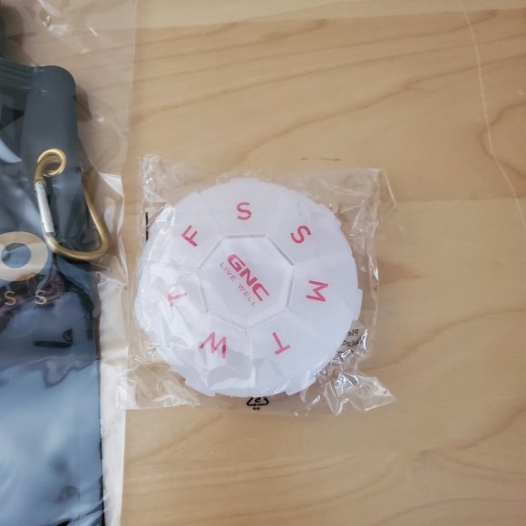 GNC | Dining | Gnc Pro Collapsible Bottle Black And Gnc 7 Day Pill Case ...